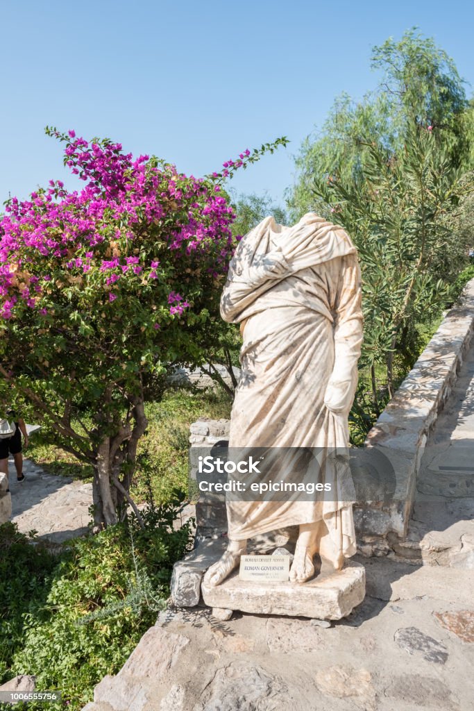 Marble Sculpture Of Ancient Roman Governor Stock Photo - Download Image ... Marble Sculpture Of Ancient Roman Governor Stock Photo - Download Image ...