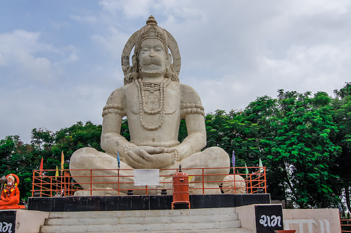 Dewa Hindu Hanuman Idola Patung Besar Indian Lord Hanuman Foto Stok ... Dewa Hindu Hanuman Idola Patung Besar Indian Lord Hanuman Foto Stok ...