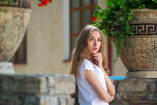 Potret Gaya Hidup Seorang Model Fashion Muda Yang Cantik Foto Stok