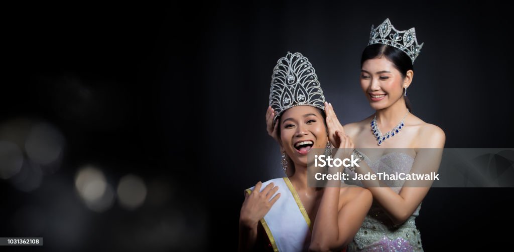 Put Diamond Crown On Final Winner Latest Year Miss Beauty Queen Pageant
