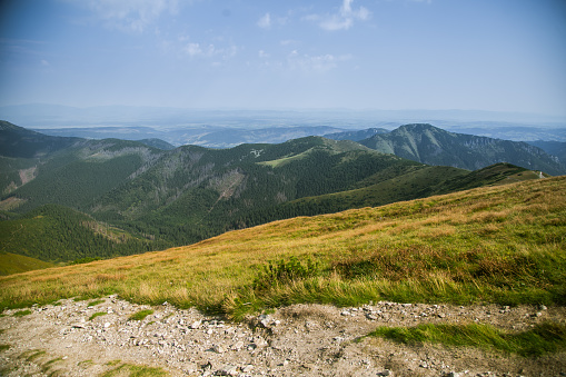 Jalur Pendakian Yang Indah Di Pegunungan Lanskap Gunung Di Tatry ... Jalur Pendakian Yang Indah Di Pegunungan Lanskap Gunung Di Tatry ...