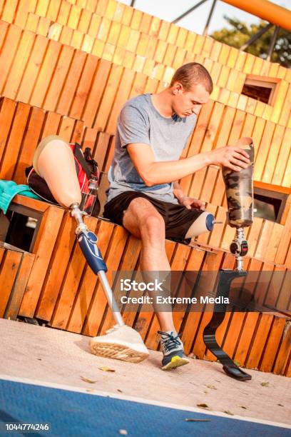 Penyandang Disabilitas Bersiap Untuk Pelatihan Foto Stok - Unduh Gambar ... Penyandang Disabilitas Bersiap Untuk Pelatihan Foto Stok - Unduh Gambar ...