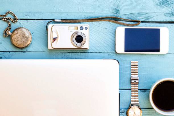 MacBook and vintage cameras – free photo on Barnimages