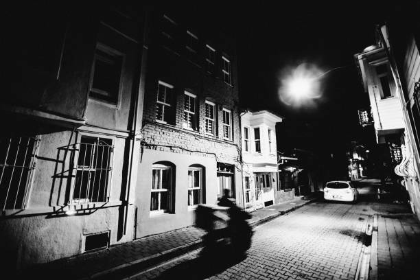Dark Streets Pictures | Download Free Images on Unsplash