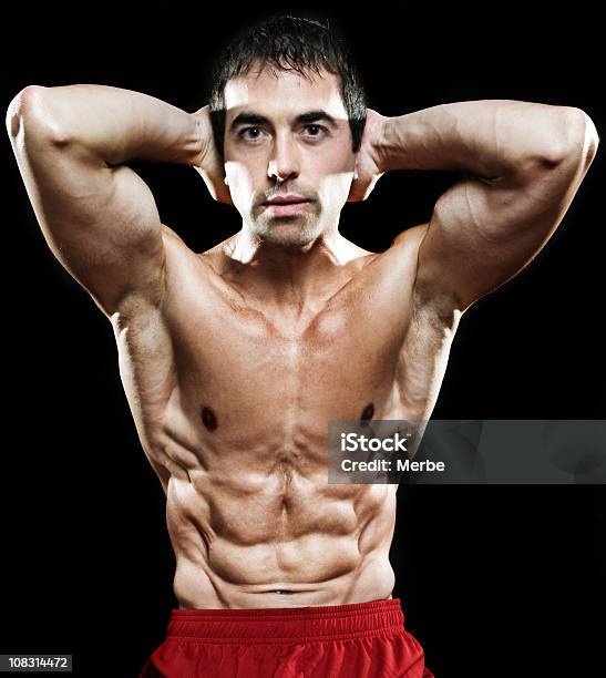 Bodybuilder 세로는 30 39세에 대한 스톡 사진 및 기타 이미지 30 39세 근육질 남자 근육질 체격 Istock