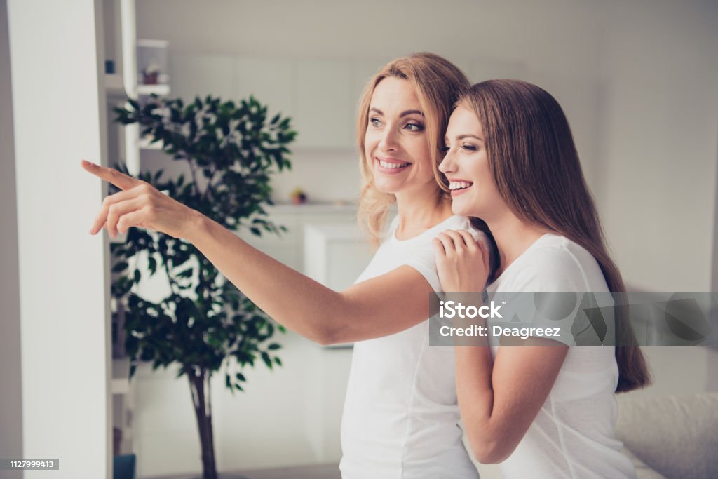 Close Up Side Profile View Photo Cheer Toothy Smiling Two People Mum