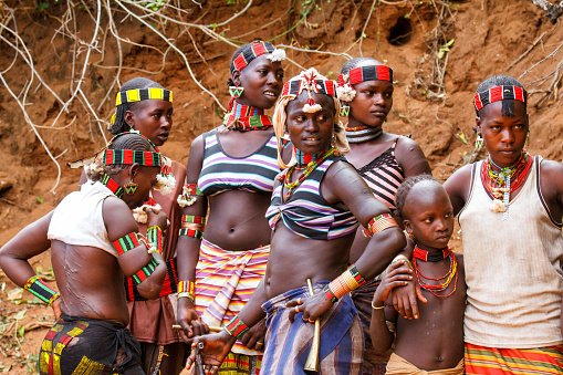 Suku Hamar Lembah Omo Ethiopia Foto Stok - Unduh Gambar Sekarang ... Suku Hamar Lembah Omo Ethiopia Foto Stok - Unduh Gambar Sekarang ...