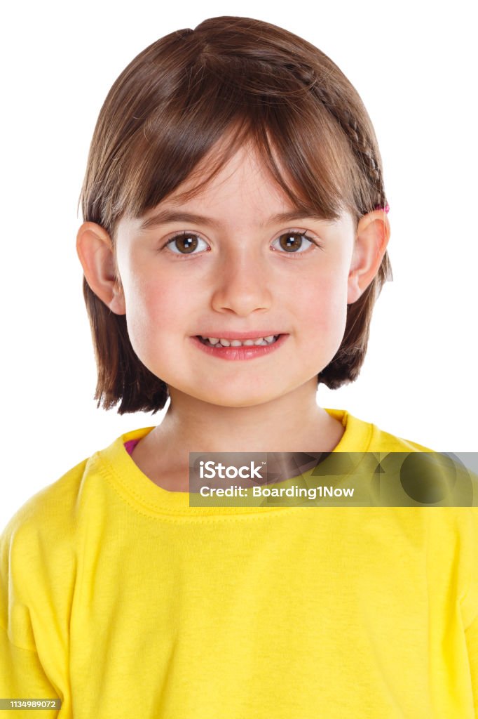 Foto De Face Do Retrato Da Menina Do Miúdo Da Criança Isolada No Branco