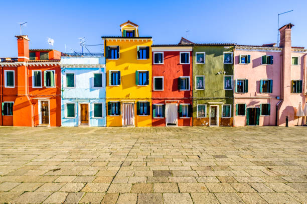 Colorful Building Pictures | Download Free Images on Unsplash