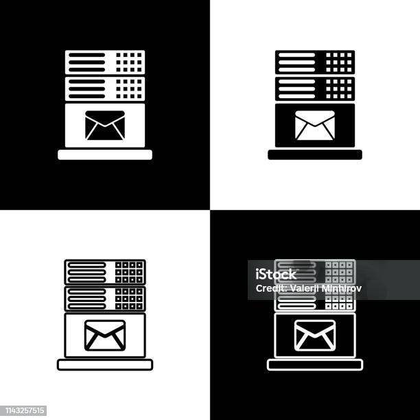 Définissez Les Icônes De Serveur De Messagerie Isolées Sur Fond Noir Et