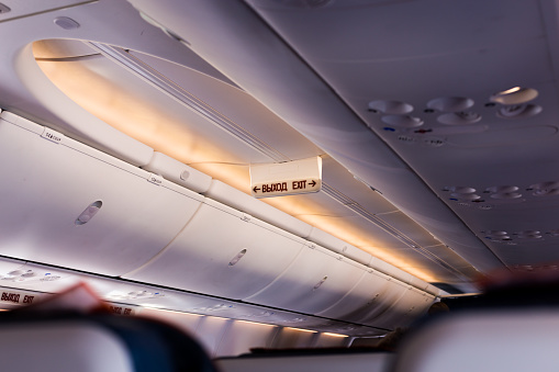 Photo Libre De Droit De Linscription Dans La Cabine De Lavion Sur Le
