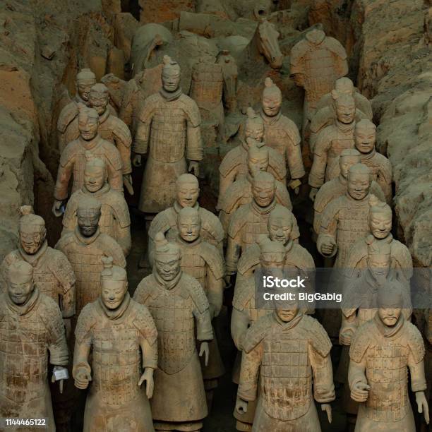 Prajurit Terakota Dari Pasukan Abadi Qin Shi Huang Foto Stok - Unduh ... Prajurit Terakota Dari Pasukan Abadi Qin Shi Huang Foto Stok - Unduh ...