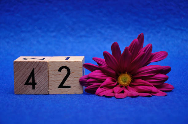 Getal 42 Fotos afbeeldingen, beelden en stockfoto's - iStock Getal 42 Fotos afbeeldingen, beelden en stockfoto's - iStock
