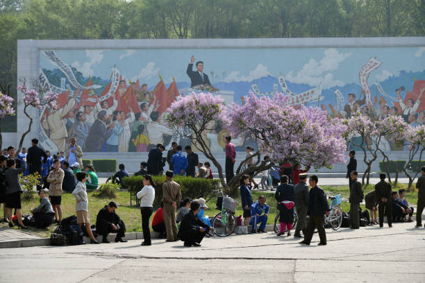500 Corea Del Norte De Propaganda Fotografías De Stock Fotos E