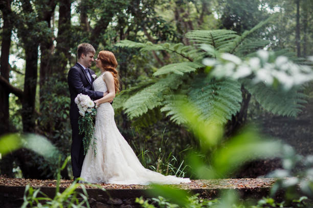 Forest Wedding Pictures | Download Free Images on Unsplash