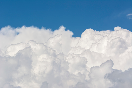 Awan Latar Belakang Formasi Awan Cumulonimbus Sebelum Badai Foto Stok ... Awan Latar Belakang Formasi Awan Cumulonimbus Sebelum Badai Foto Stok ...