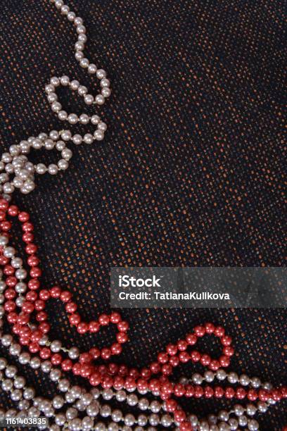 Manikmanik Yang Terbuat Dari Mutiara Buatan Pada Kain Indah Yang Kasar