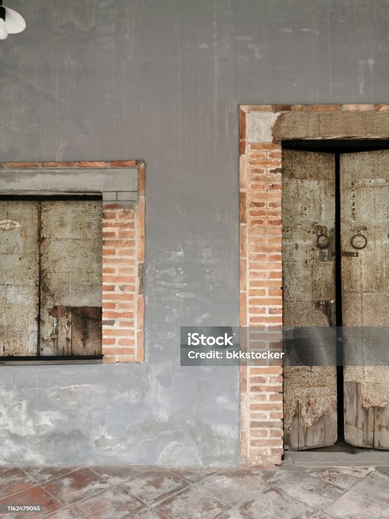 Dinding Bata Pintu Tua Latar Belakang Bangunan Grunge Vintage Bagian