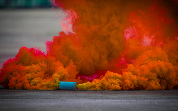350+ Smoke Grenade Pictures | Download Free Images on Unsplash