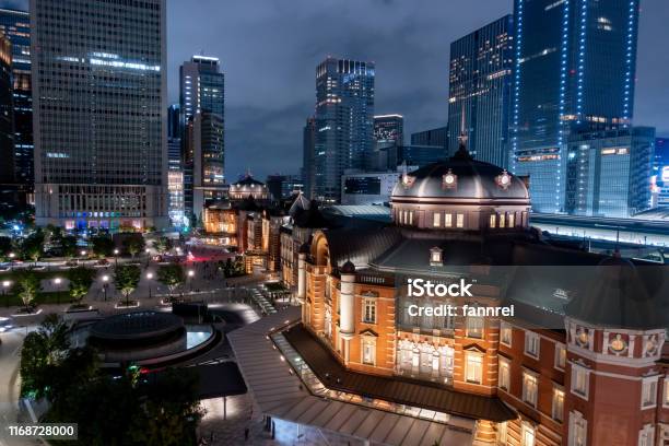Pemandangan Malam Yang Indah Dari Stasiun Tokyo Stasiun Kereta Api