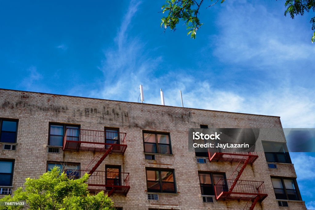 Rooftop Cellular Antena Pada Bangunan Perumahan Manhattan New York City ... Rooftop Cellular Antena Pada Bangunan Perumahan Manhattan New York City ...