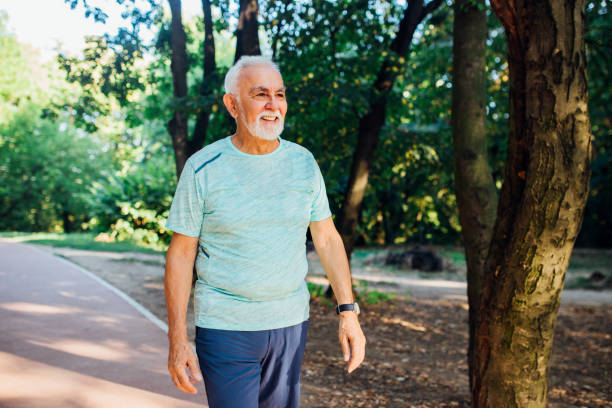 Old Man Walking Pictures | Download Free Images on Unsplash