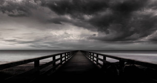 30,000+ Dark Beach Pictures | Download Free Images on Unsplash