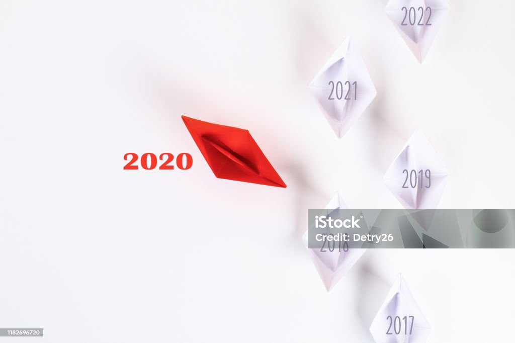 Das Neue Jahr 2020 Schwebt Weg Von Den Nachfolgejahren 2021 2022 Rotes ... Das Neue Jahr 2020 Schwebt Weg Von Den Nachfolgejahren 2021 2022 Rotes ...