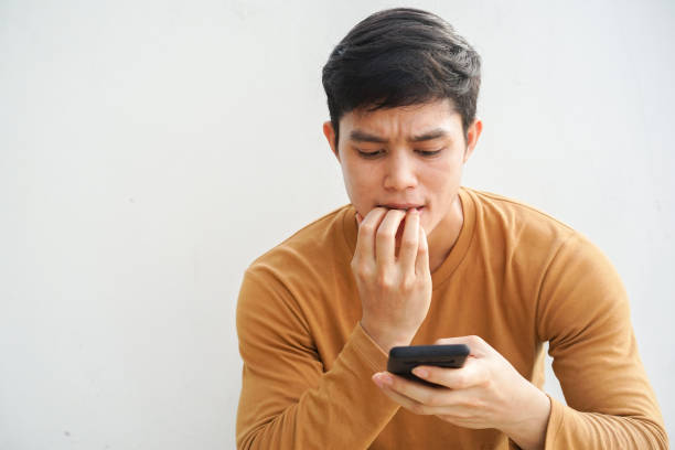 1K+ Boy With Phone Pictures | Download Free Images on Unsplash