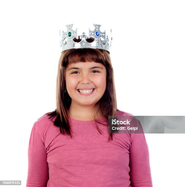 Gadis Kecil Yang Cantik Dengan Mahkota Putri Foto Stok - Unduh Gambar ... Gadis Kecil Yang Cantik Dengan Mahkota Putri Foto Stok - Unduh Gambar ...