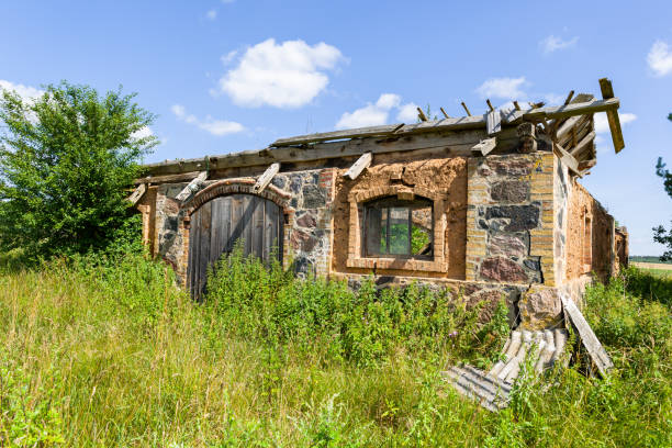 Free picture: stone, house, decomposition, derelict, rural, abandoned ...