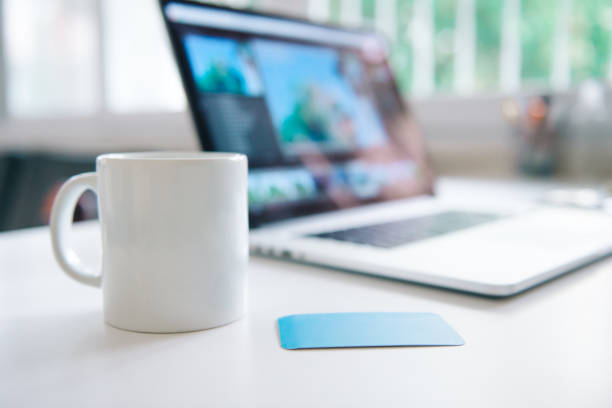 Free picture: coffee cup, laptop computer, mug, table