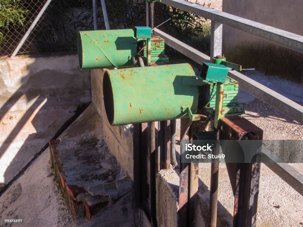 Sluice Gate Motors Stock Photo - Download Image Now - Aqueduct, Cowling ... Sluice Gate Motors Stock Photo - Download Image Now - Aqueduct, Cowling ...