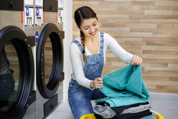 Folding Laundry Pictures | Download Free Images on Unsplash