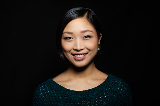 Tổng Hợp 300 Portrait Black Background Sử Dụng Khung Hình đen để Tạo