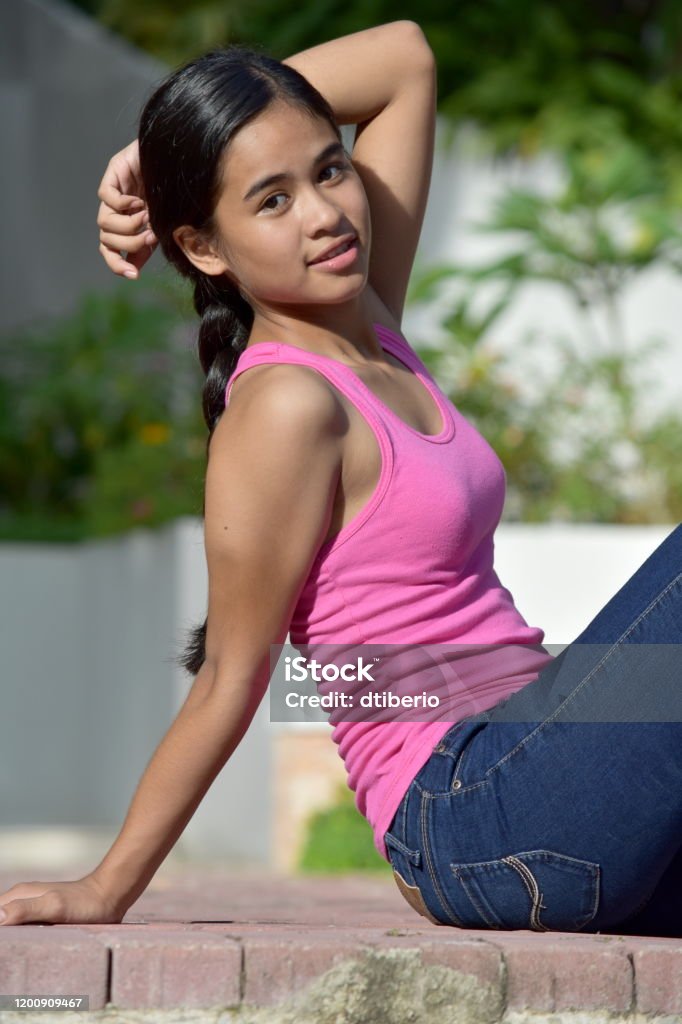 Photo Libre De Droit De Belle Fille De Ladolescence Philippine Avec Le