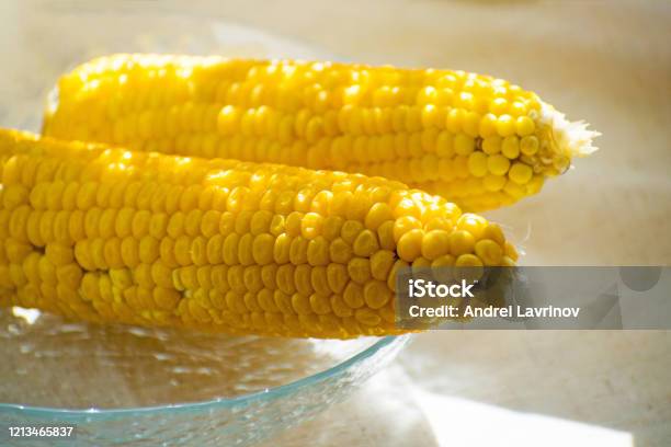 Jagung Kuning Segar Di Piring Deretan Tongkol Jagung Segar Rebus Yang ... Jagung Kuning Segar Di Piring Deretan Tongkol Jagung Segar Rebus Yang ...