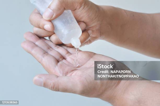 Mencuci Tangan Dengan Gel Alkohol Untuk Coronavirus Dan Pencegahan ... Mencuci Tangan Dengan Gel Alkohol Untuk Coronavirus Dan Pencegahan ...