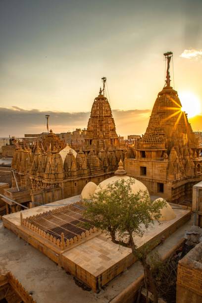 Jain Pictures | Download Free Images on Unsplash