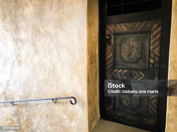 Pintu Tua Dari Sudut Pandang Kenop Elemen Desain Arsitektur Pintu Kuno ... Pintu Tua Dari Sudut Pandang Kenop Elemen Desain Arsitektur Pintu Kuno ...