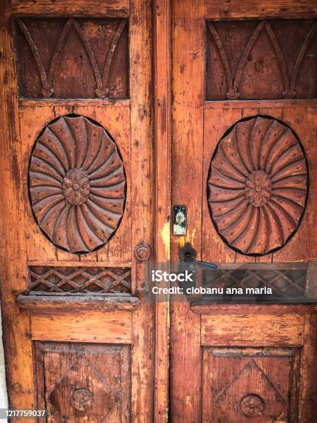 Pintu Tua Dari Sudut Pandang Kenop Elemen Desain Arsitektur Pintu Kuno ... Pintu Tua Dari Sudut Pandang Kenop Elemen Desain Arsitektur Pintu Kuno ...