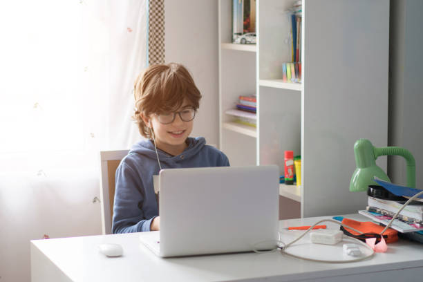 Boy Laptop Pictures | Download Free Images on Unsplash