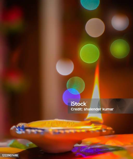 Una De Las Fiestas Más Populares Del Hinduismo Diwali Simboliza La Foto