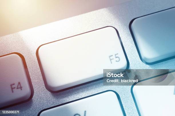 Closeup Pada Tombol F5 Keyboard Komputer Foto Stok Unduh Gambar