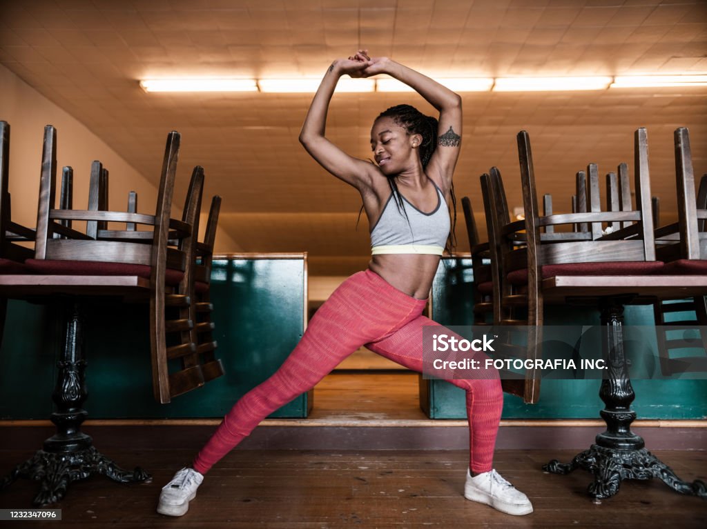 Dancing African Woman Stock Photo - Download Image Now - 20-29 Years ... Dancing African Woman Stock Photo - Download Image Now - 20-29 Years ...