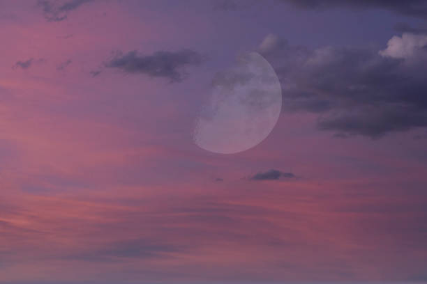 Waning Moon Pictures | Download Free Images on Unsplash