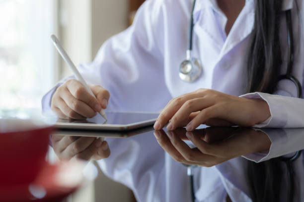 Clinical Studies Pictures | Download Free Images on Unsplash