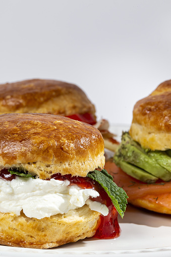 Bermacammacam Scone Buatan Sendiri Dengan Ham Keju Alpukat Salmon Krim ... Bermacammacam Scone Buatan Sendiri Dengan Ham Keju Alpukat Salmon Krim ...