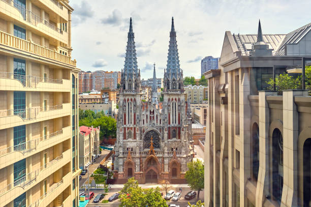 Free Stock Photo of Iconic Cathedral view through city street ...