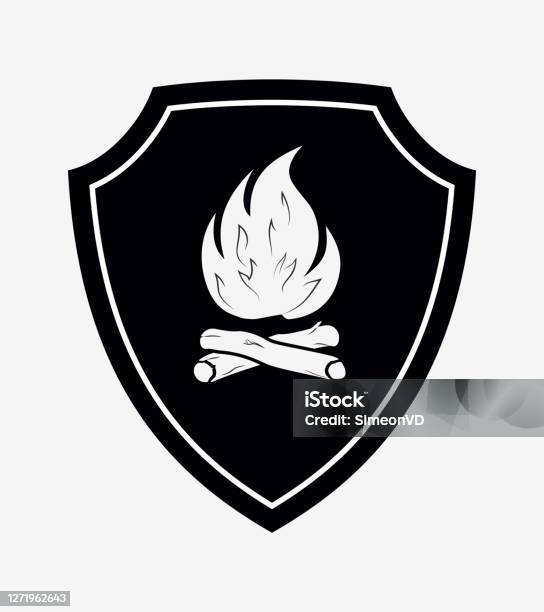 Siluet Api Unggun Api Unggun Dan Kayu Bakar Di Shield Backdrop Logo